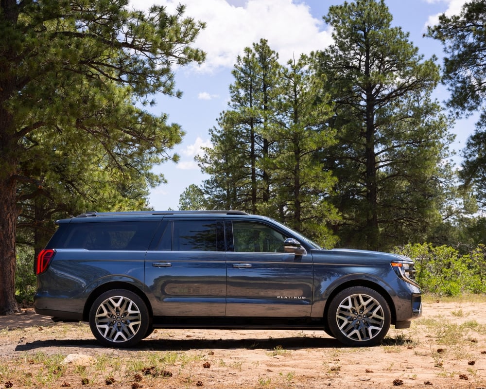 2025 Ford Expedition - Review and Analysis! | Country Hills Ford