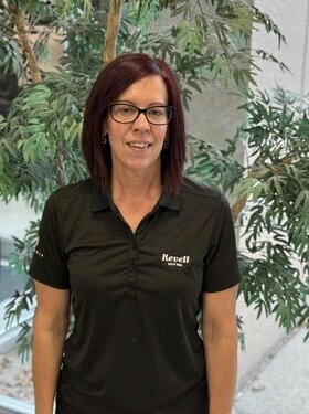 LEANNE KNOX - Revell Lincoln