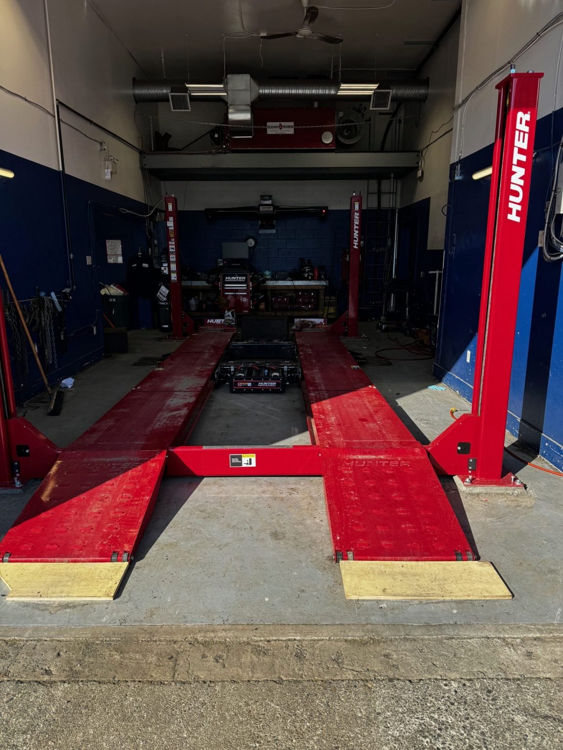 4 Wheel Tire Alignment - Family Ford